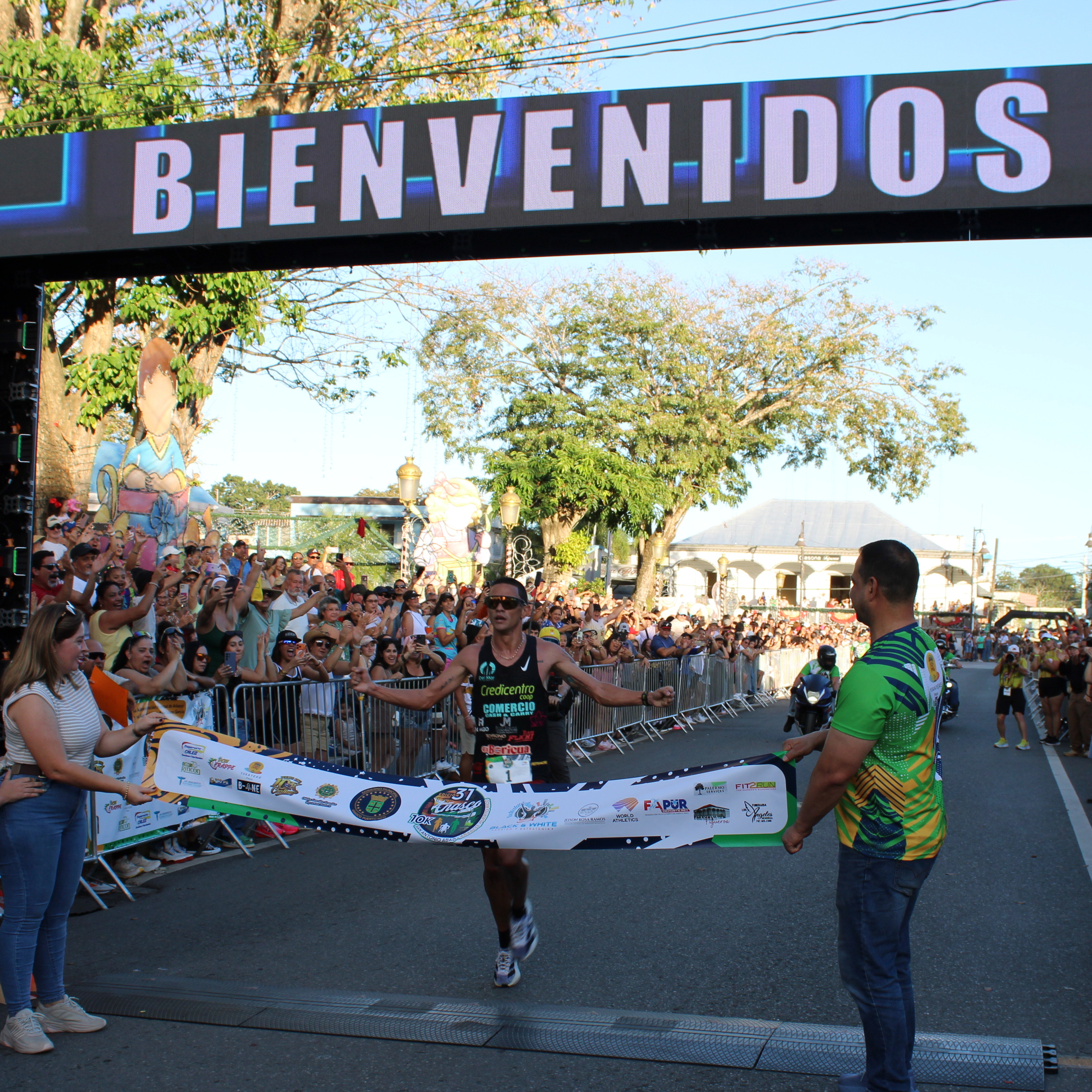 Alexander Torres establece nueva marca en la carrera 10K San Antonio ...