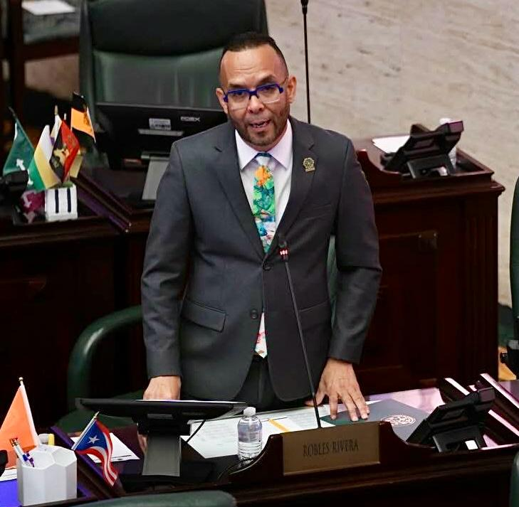 Representante Edgar Robles radica proyecto de ley para reconocer como ...